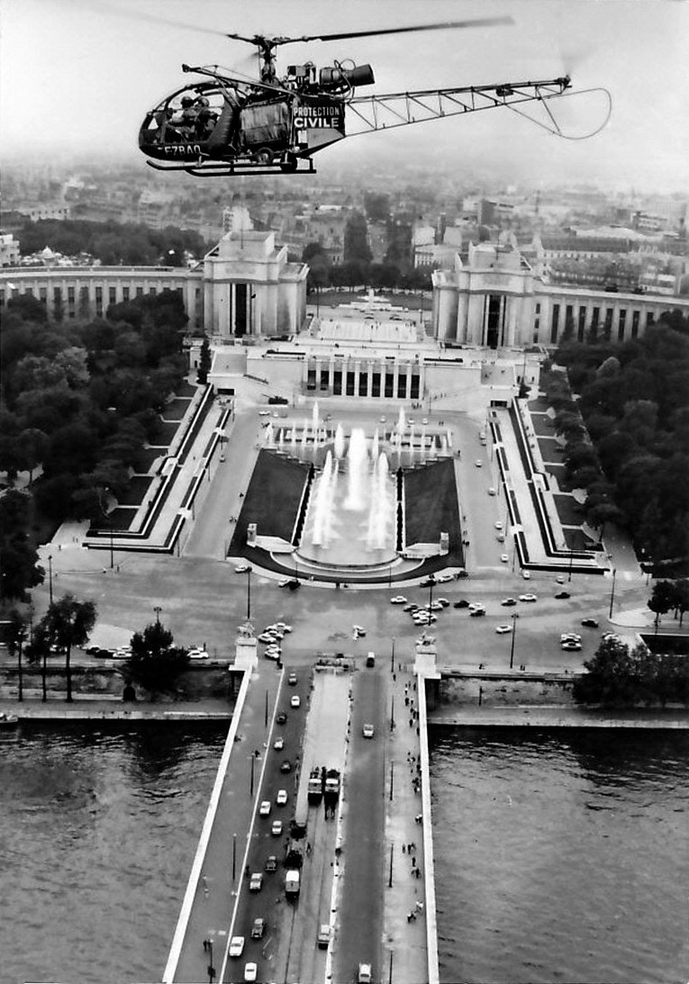 Les hélicoptères de la Protection civile : Bell 47, Alouette II et ...